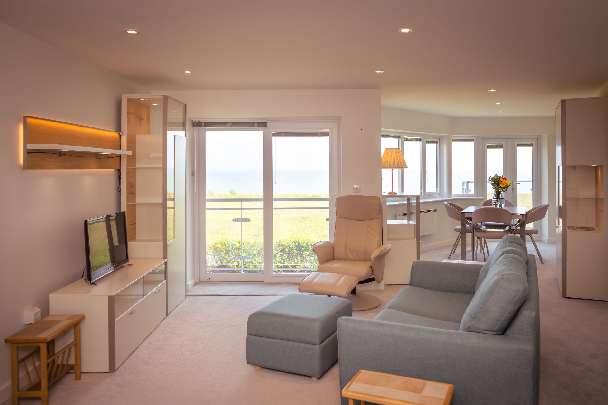 Seaview Apartment | Overlooking beach & sea | 2 Bedrooms for 4