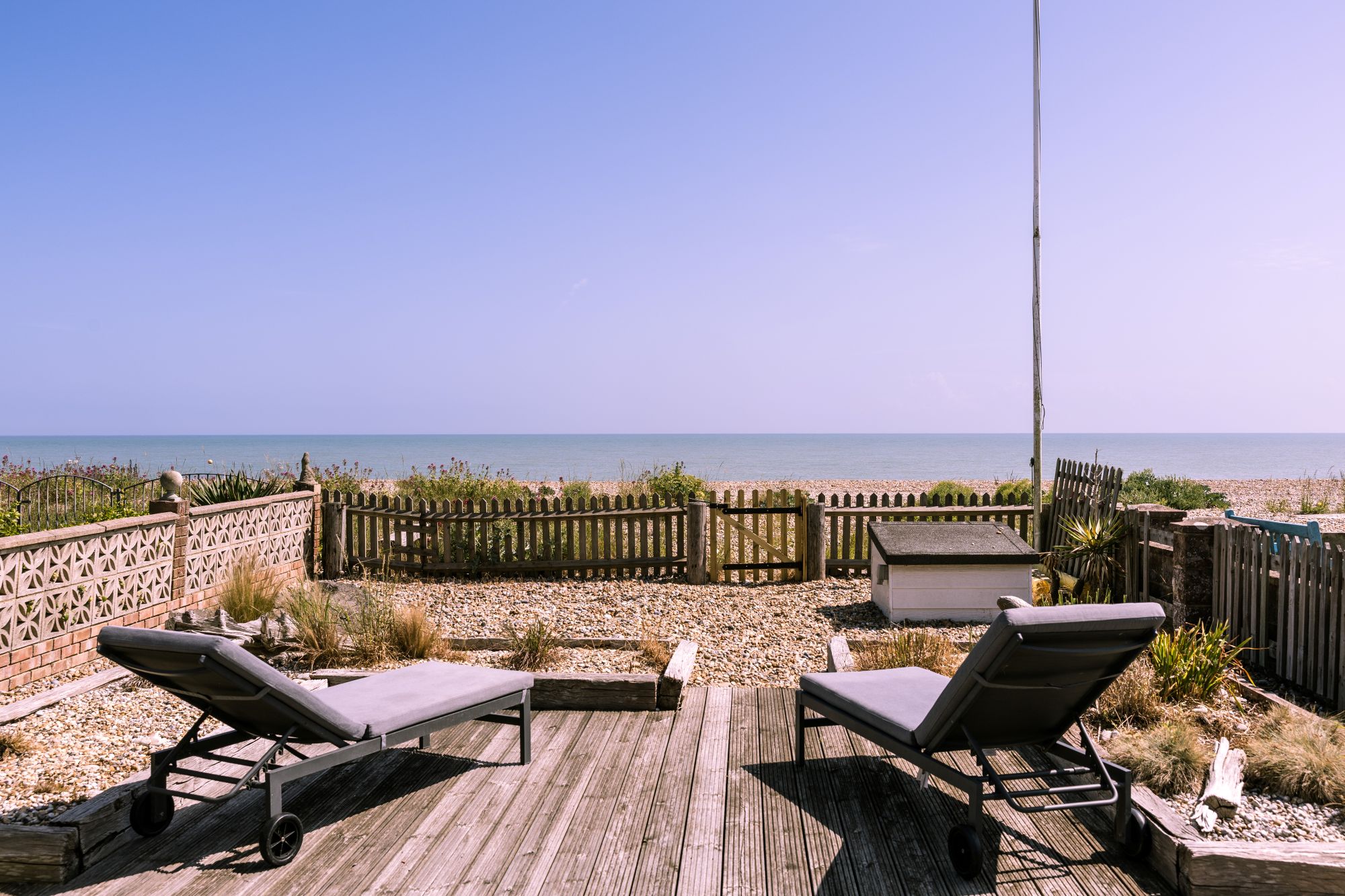 Beach Cottage Pevensey Bay 2 Bedrooms Sleeps 4 Private Beach